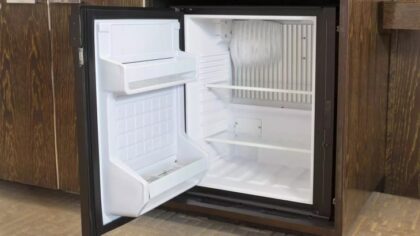 Can You Lay a Mini Fridge on Its Side to Transport It Easily?