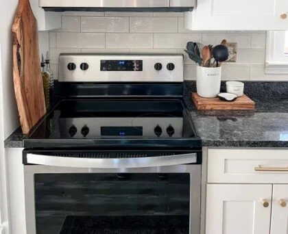 Range / Stove / Oven at the End of Cabinet Run - Recommended?